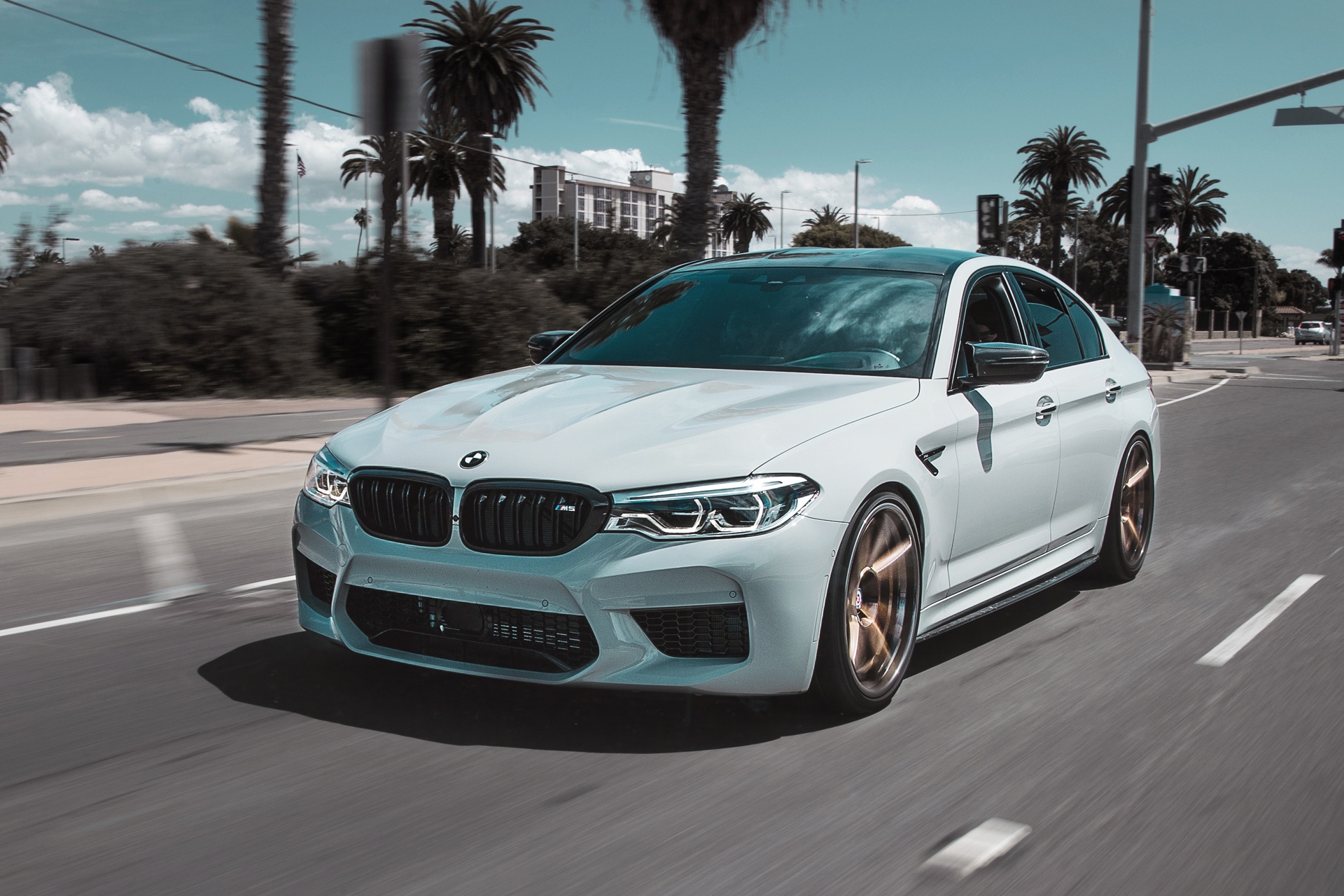 Review The Evolutions of BMW via each years. Stronger & Faster! - MCars ...
